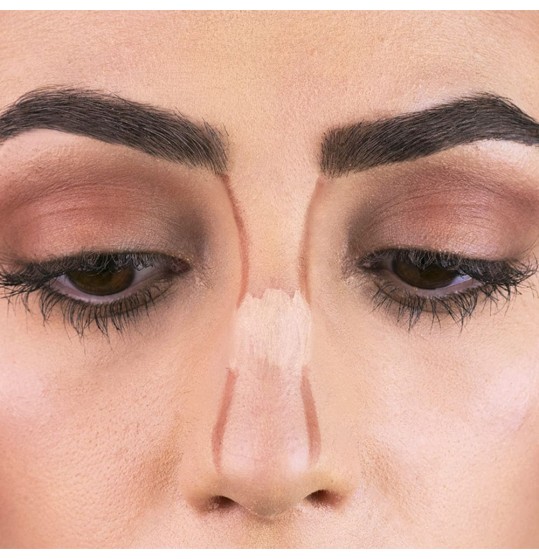 Cos'è il contouring makeup? Ecco il segreto